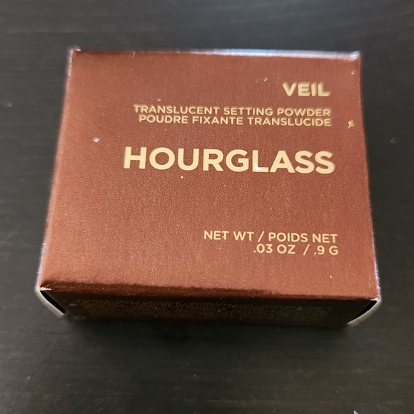 Hourglass | Makeup | Hourglass Veil Translucent Setting Powder | Poshmark